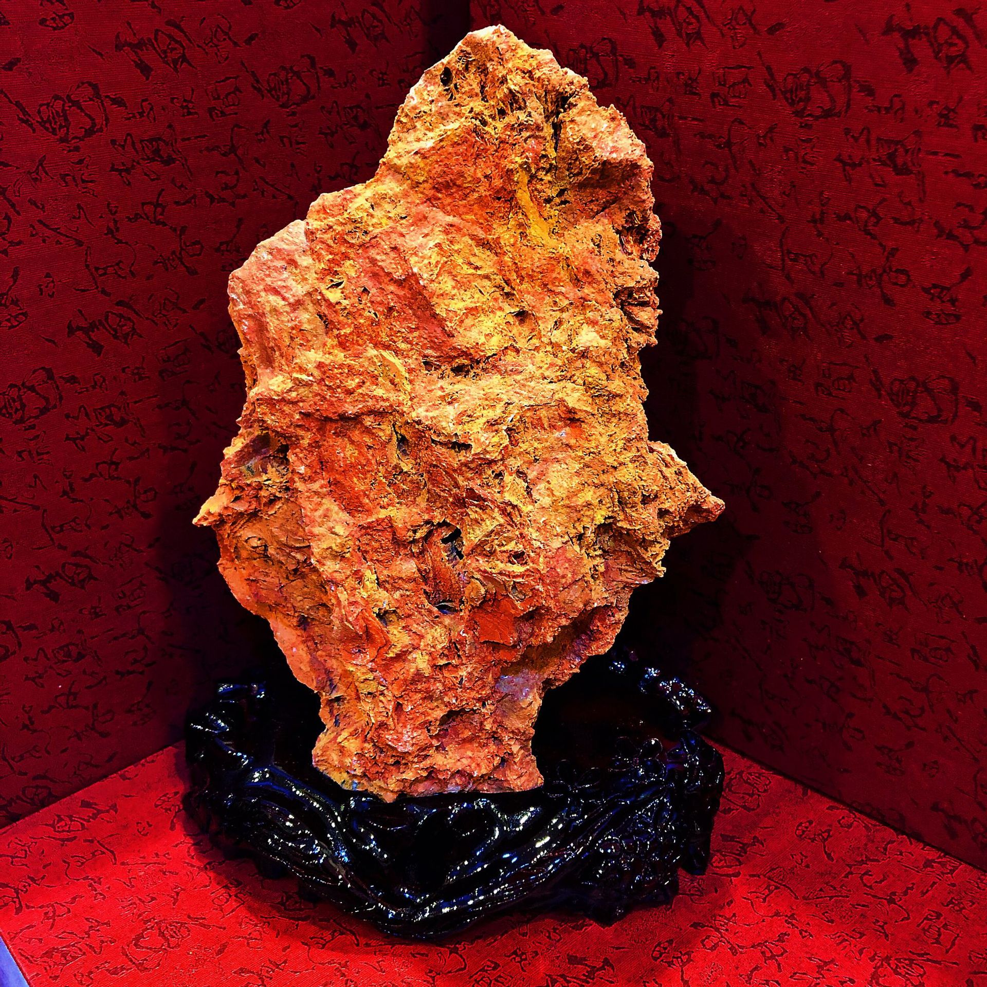 The Science Behind Using Bian stone for Pain Relief – Dr. Rock Singapore